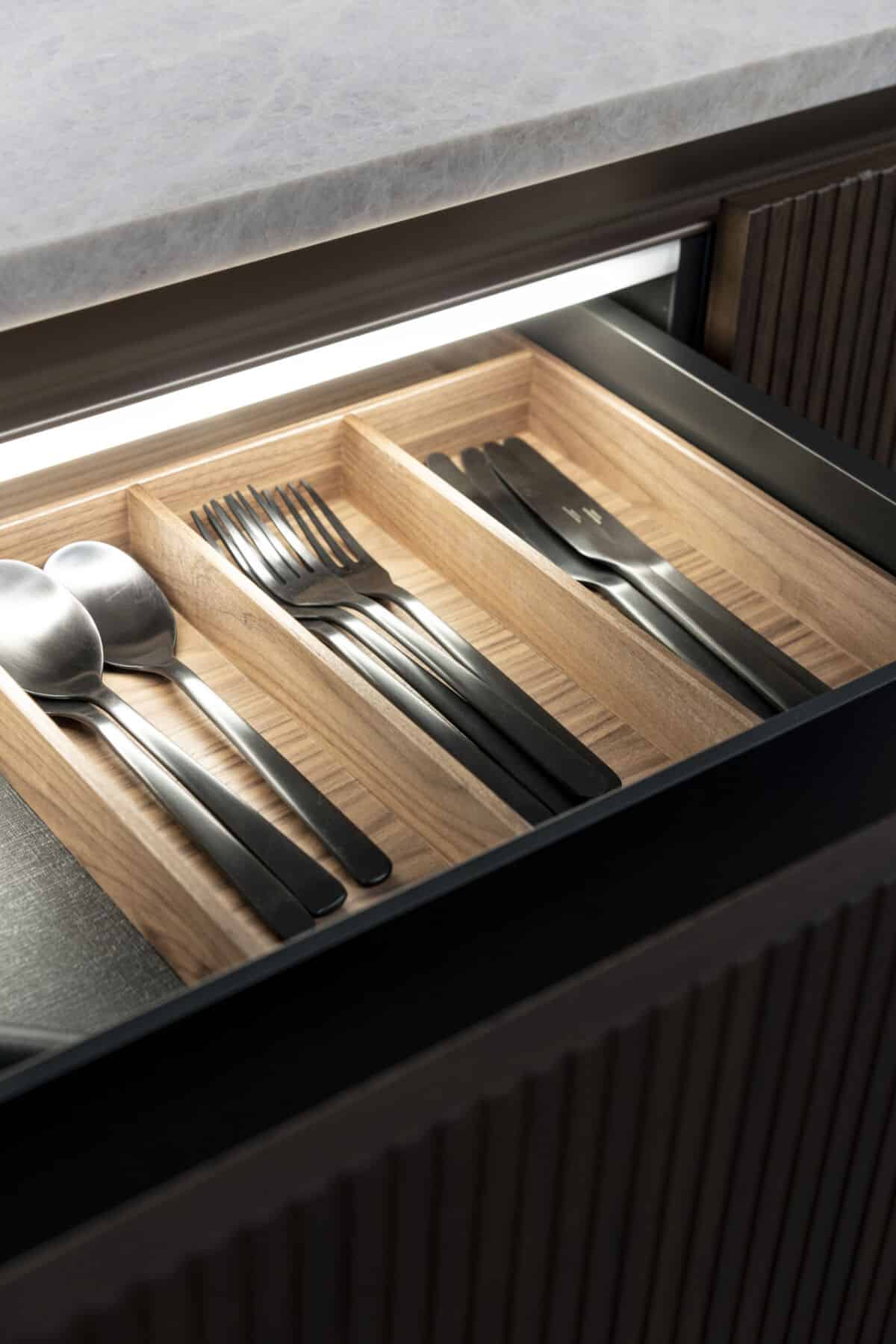 Leicht - Bossa / Concrete - Couchzone